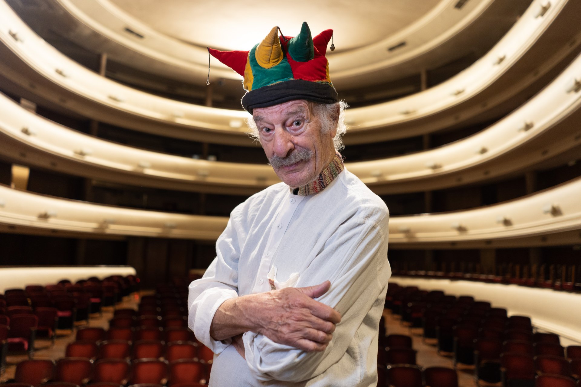 Ernesto Suárez cumple 60 años en la escena teatral - Diario Mendoza