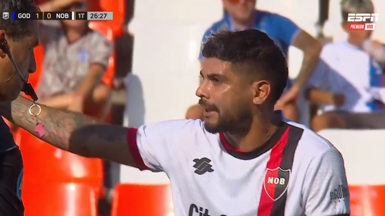 Qué le dijo Banega a Rapallini para que lo expulsara ante Godoy Cruz ...