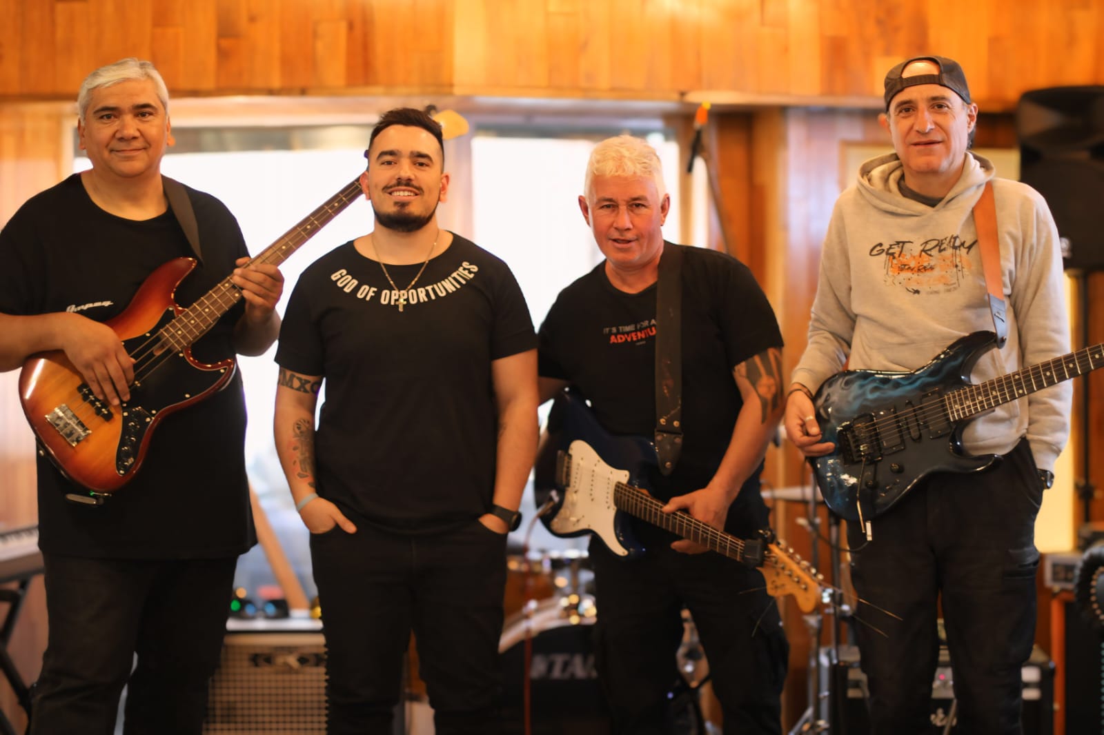 La Nestor Band presenta su espectáculo “Entre amigos y Rock and Roll ...