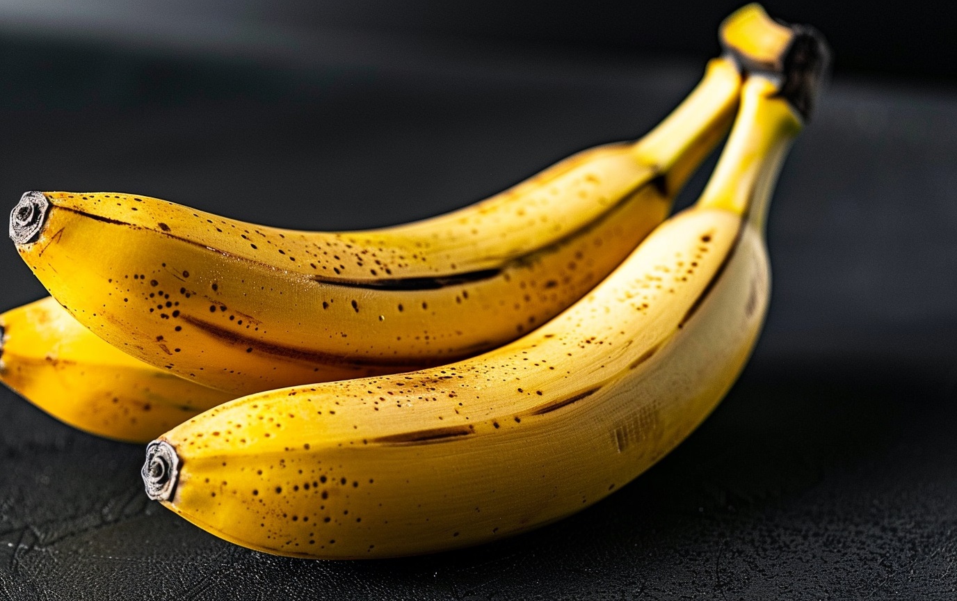 El TRUCO CASERO para que tus BANANAS duren más tiempo: NO las juntes ...