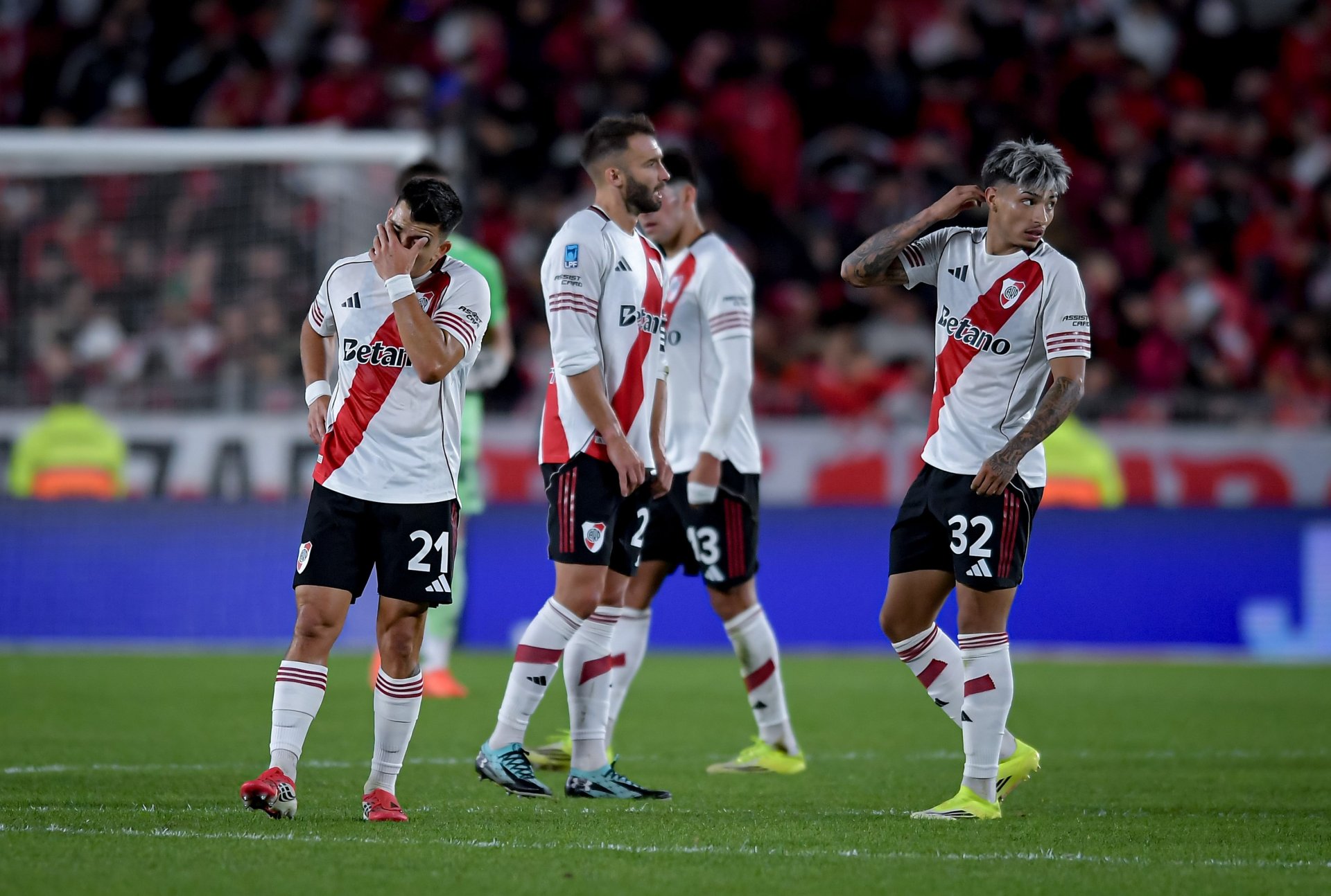 (Video) Papelón de River en el Monumental: cayó ante Atlético Tucumán y ...